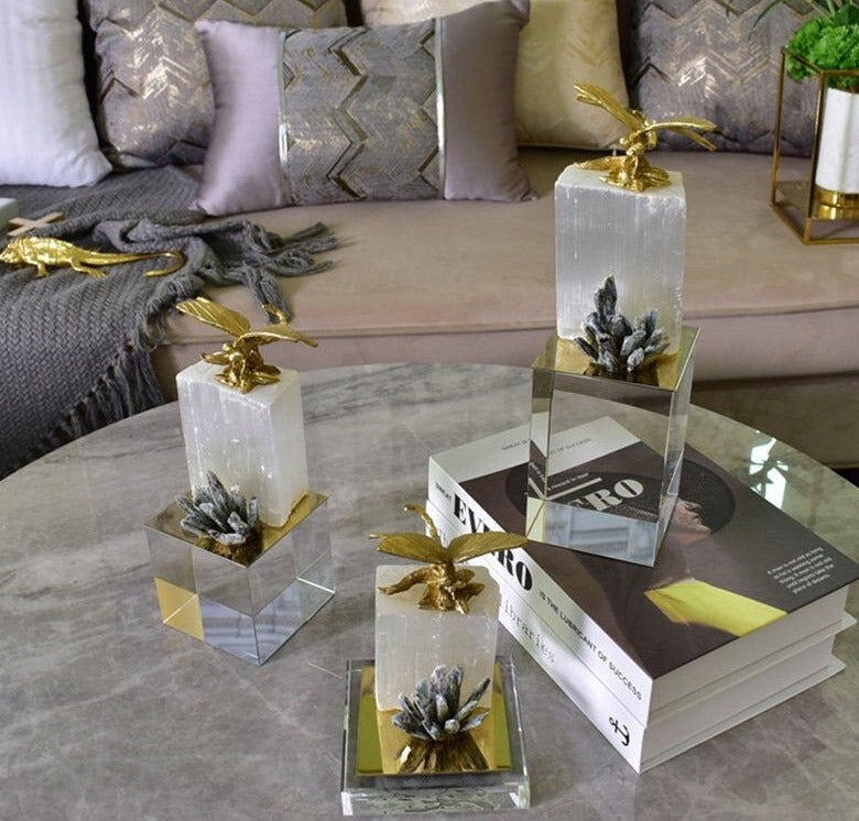 Modern Design Splendid Crystal Showpiece – Lixra.com